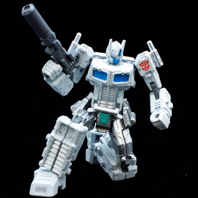 Ultra Magnus Transforming Pen | Transformers Sentinel