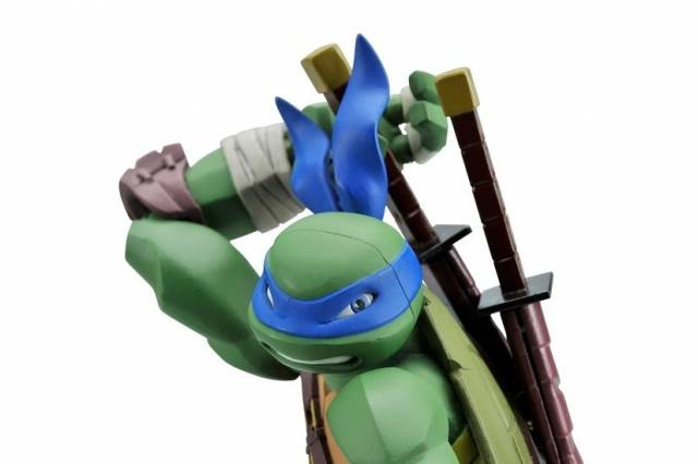 Leonardo | Teenage Mutant Ninja Turtles Revoltech | Kaiyodo