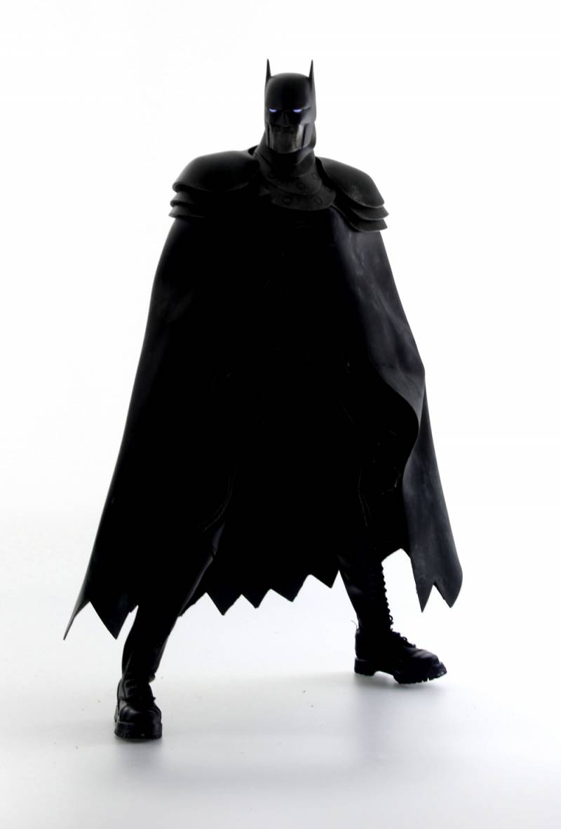 Batman Night Version 1:6 Scale Figure | Dc Comics | Threezero
