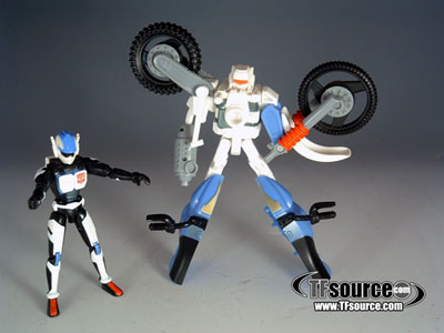 Deluxe Class Energon Kicker with High Wire | Transformers Energon | Hasbro