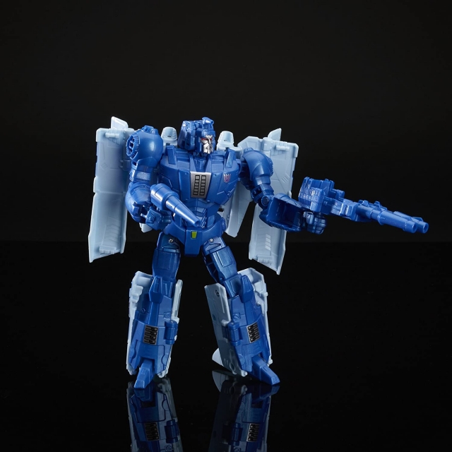 Scourge and Fracas Deluxe Class | Transformers Generations Titans ...
