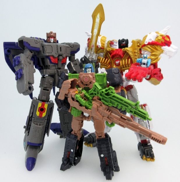 LG-EX Headmaster Set | Takara Tomy Transformers Legends Figure | Toygeek