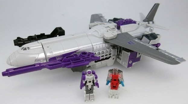 LG57 Octane | Japanese Transformers Legends | Takara Tomy