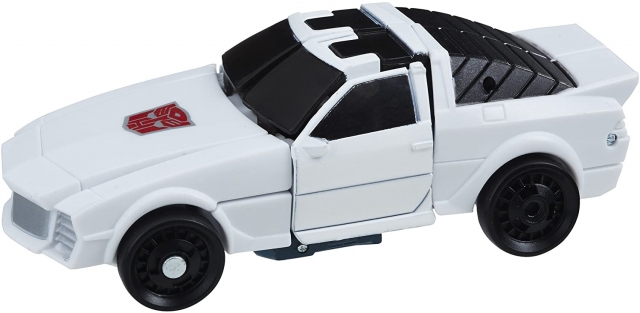 Autobot Tailgate | Power of the Primes Transformers Figure | Toygeek