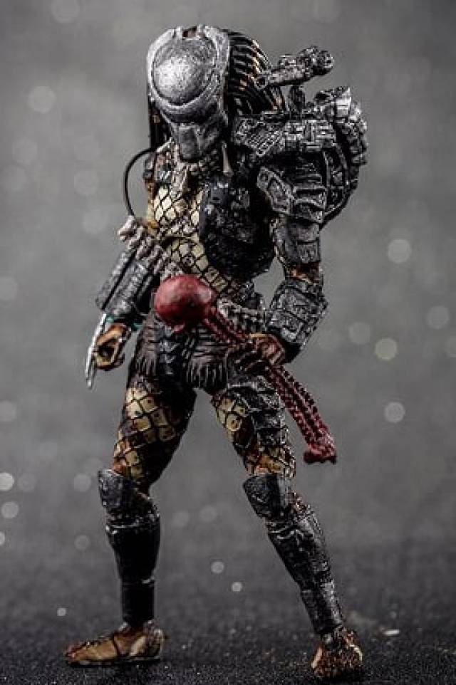 Jungle Hunter Predator 1:18 Scale | The Predator | Hiya Toys