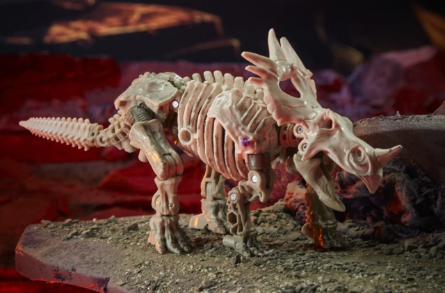 WFC-K15 Ractonite | Transformers War for Cybertron Kingdom Chapter