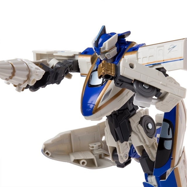 Kagayaki | Shinkalion Transforming Train by Takara Tomy | Toygeek