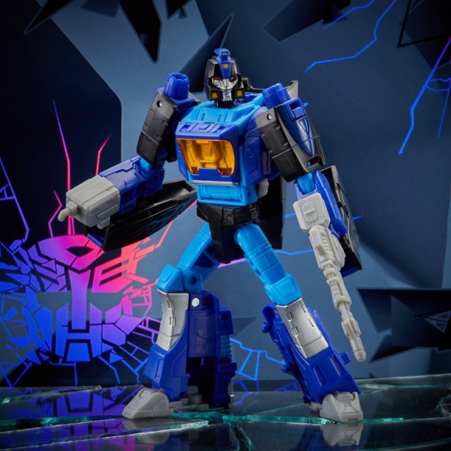 Blurr IDW Shattered Glass IDW Shattered Glass Deluxe Class | Transformers Generations Shattered ...