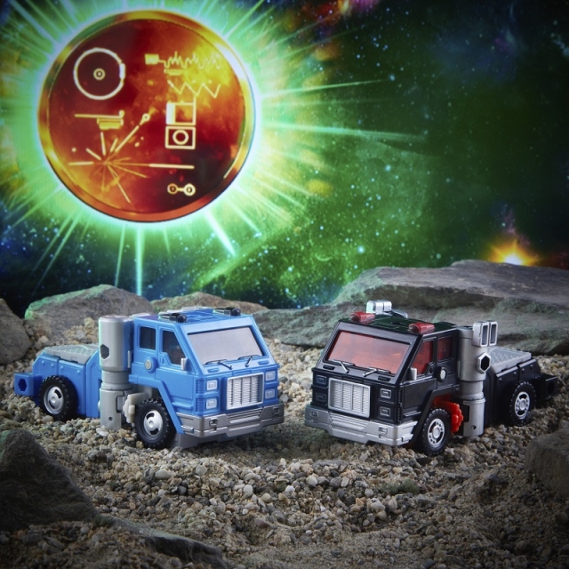 Autobot Road Ranger and Autobot Puffer Deluxe Class | Transformers ...