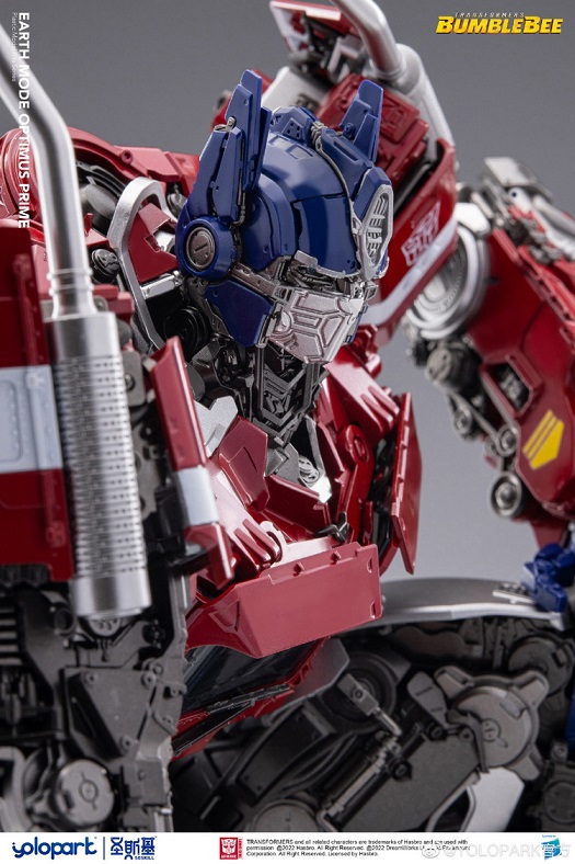 Optimus Prime Earth Mode Plastic Model Kit | Transformers: Bumblebee ...