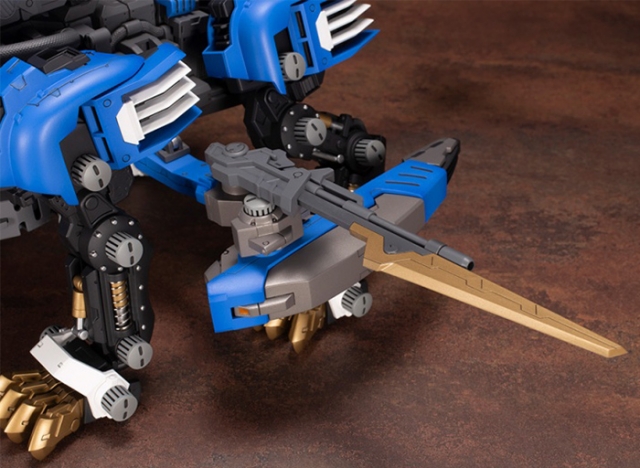 RZ-028 Blade Liger Attack Booster Version | Zoids Model Kit by Takara ...