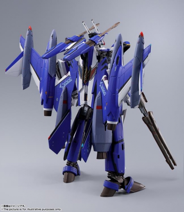 VF-29 Durandal Valkyrie DX Chogokin | Macross Frontier | Bandai Spirits