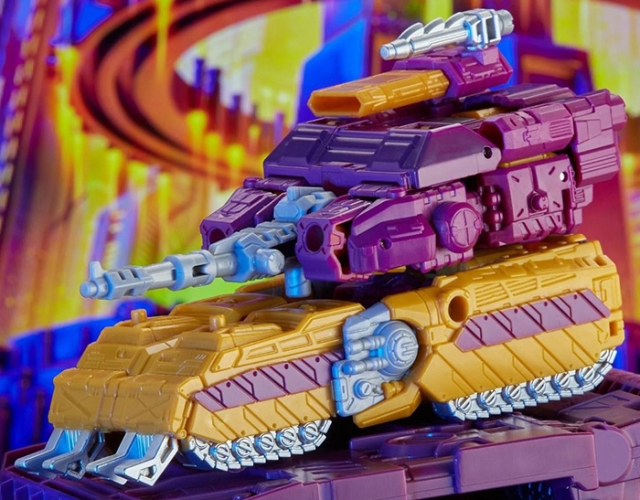 Comic Universe Impactor and Spindle | Transformers Legacy Figure by ...