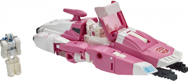 Arcee with Leinad Deluxe Class | Transformers Generations Titans Return ...