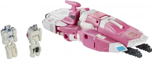 Arcee with Leinad Deluxe Class | Transformers Generations Titans Return ...