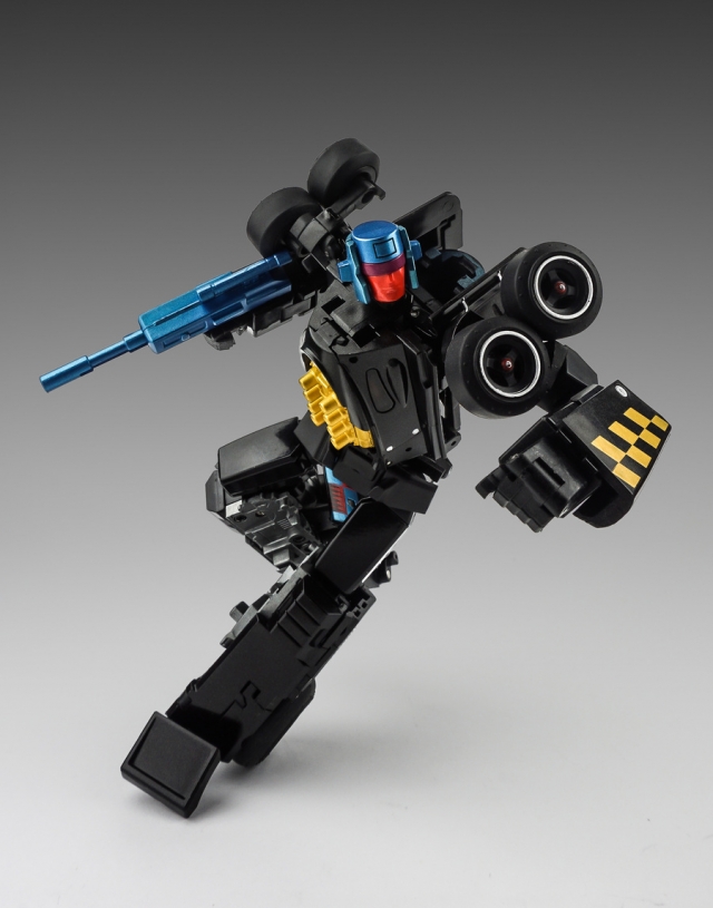 MX-16B Overheat | XTransbots 3rd Party MP-Scale Figure | Toygeek