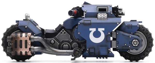 Ultramarines Outrider Bike | JoyToy Warhammer 40K Figure | Toygeek