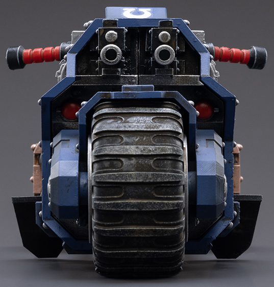Ultramarines Outrider Bike | JoyToy Warhammer 40K Figure | Toygeek