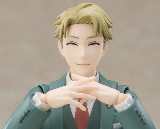 Loid Forger S.H. Figuarts | Spy X Family | Bandai Tamashii Nations