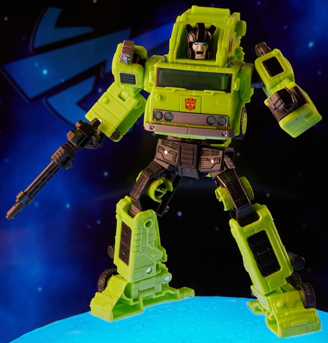 Road Hauler | Velocitron Transformers Figure | Toygeek