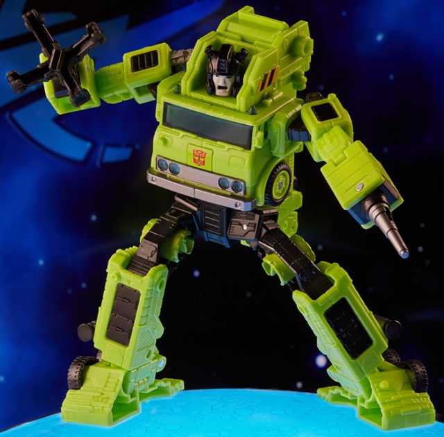 Road Hauler | Velocitron Transformers Figure | Toygeek