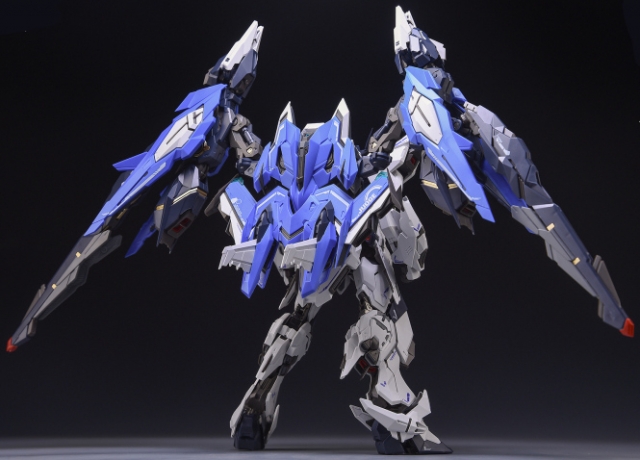 Moonlight Judge 1/100 Scale Model Kit | Zero Gravity