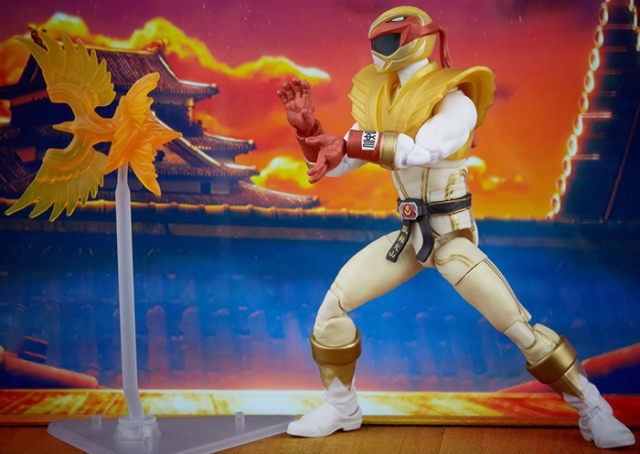Crimson Hawk Ryu 6-inch Scale Lightning Collection | Power Rangers x ...