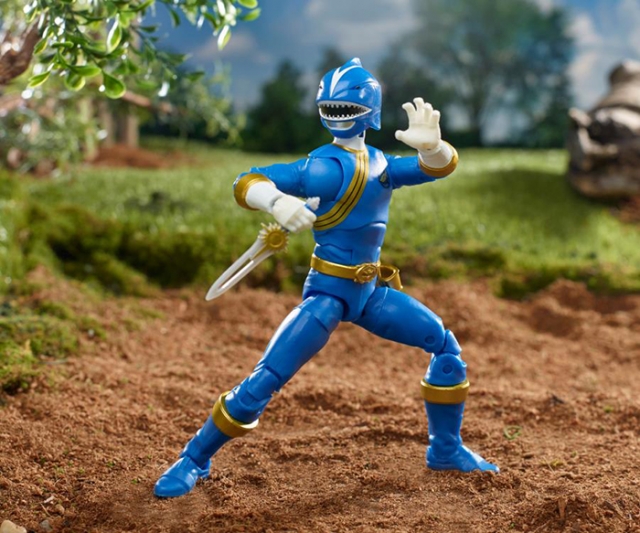 Blue Ranger 6-inch Scale Lightning Collection | Power Rangers Wild ...
