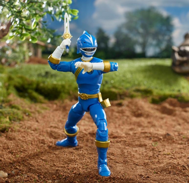 Blue Ranger 6-inch Scale Lightning Collection | Power Rangers Wild ...