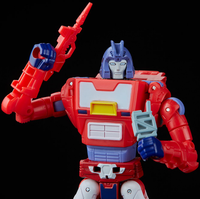 A Hero Is Born Set of 2 Legacy Voyager Class | Transformers Generations ...