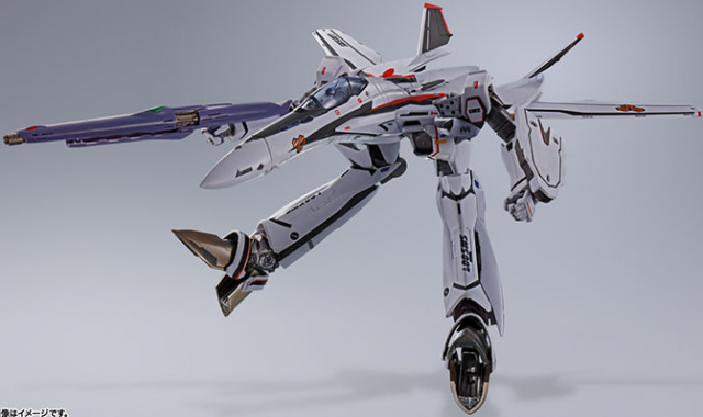 VF-25F Messiah Valkyrie Alto Saotome Machine Revival Version DX ...