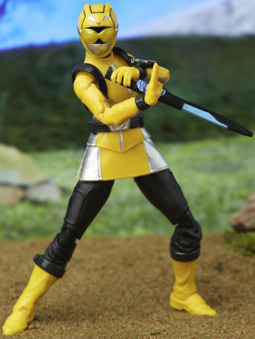 Yellow Ranger 6-inch Scale Lightning Collection | Power Rangers Beast ...