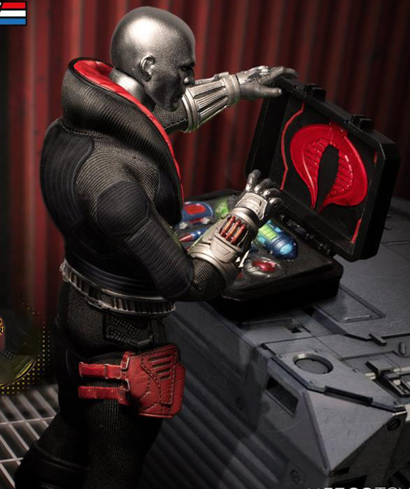Destro One:12 Collective | G.I. Joe | Mezco Toys