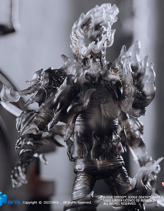 Judge Fire Black and White 1/18 Scale Exquisite Mini | 2000 A.D. Judge ...