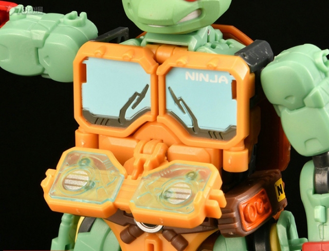 MB-19 Michelangelo | Teenage Mutant Ninja Turtles | 52 Toys MegaBOX