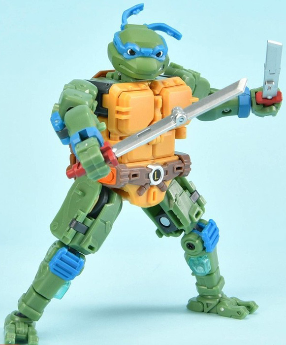 MB-21 Leonardo | Teenage Mutant Ninja Turtles | 52 Toys MegaBOX