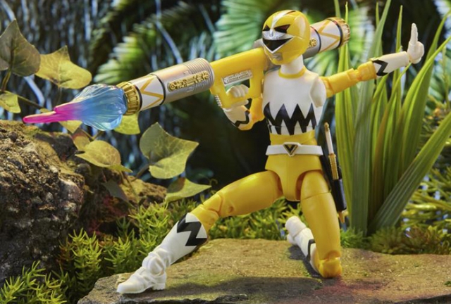 Yellow Ranger 6-inch Scale Lightning Collection | Power Rangers Lost ...