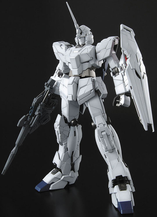 Unicorn Gundam Master Grade Model Kit 1/100 Scale | Mobile Suit Gundam ...