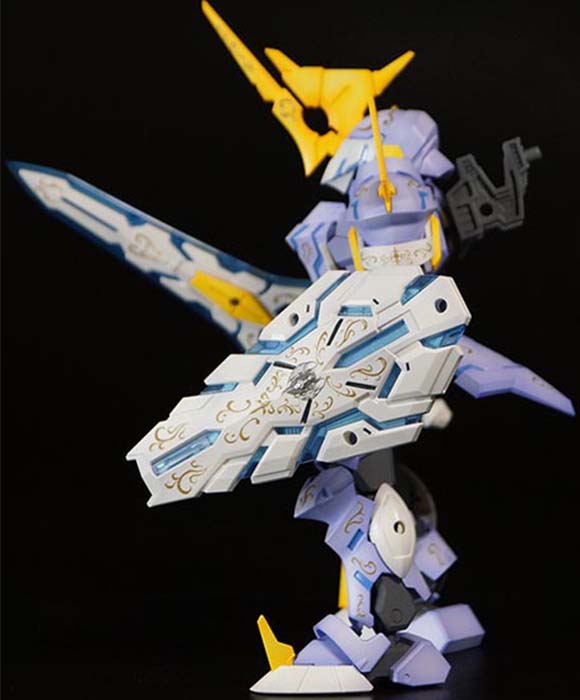 Pla-Act 13 Arthur Armor Decoration Version Model Kit | Pla-Act | PLUM