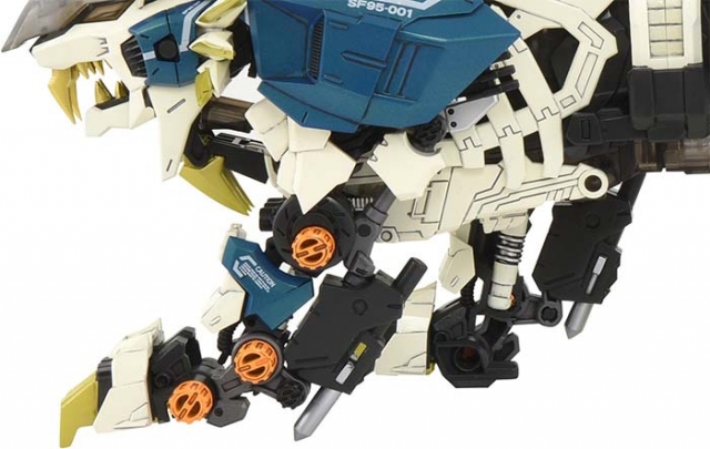 AZ-03 Murasame Liger | Zoids Model Kit by Takara Tomy Kotobukiya | Toygeek