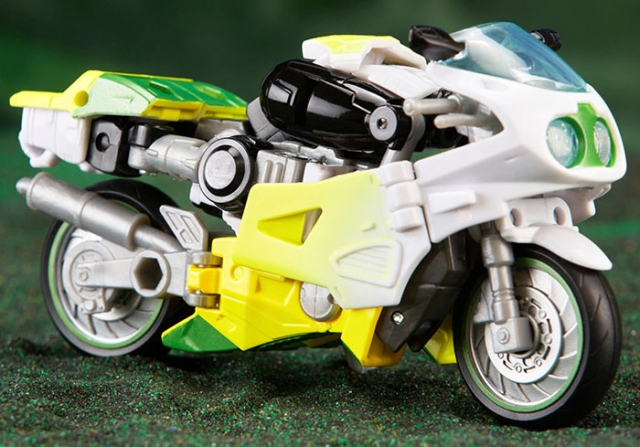 G2 Universe Laser Cycle Deluxe Class | Transformers: Legacy Evolution