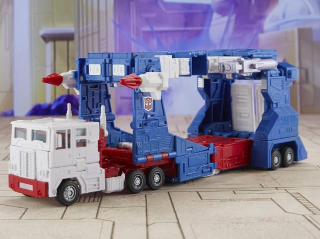 86-21 Ultra Magnus | Studio Series 86 Transformers Figure | Toygeek