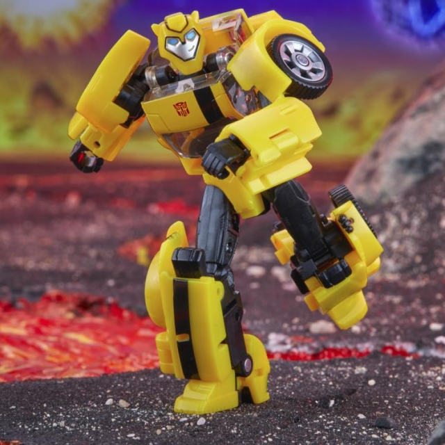 Animated Universe Bumblebee Deluxe Class | Transformers: Legacy United