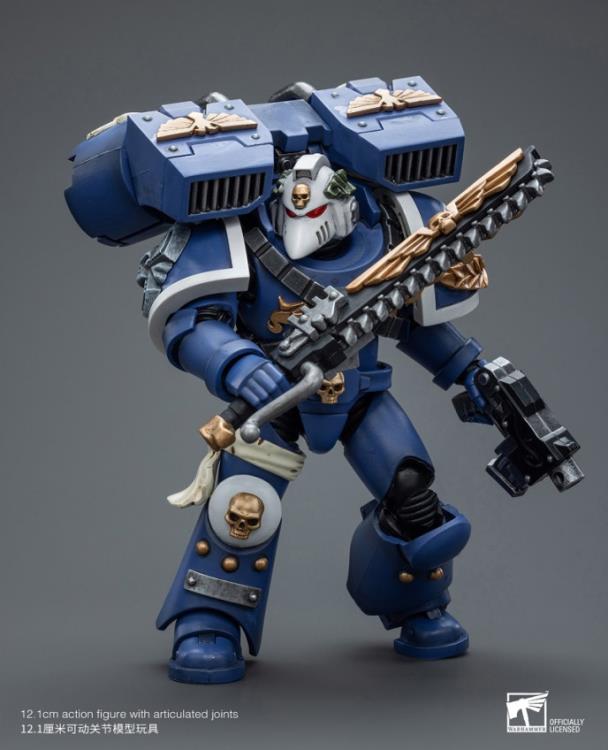 Ultramarines Vanguard Veteran with Chainsword and Bolt Pistol 1/18 ...