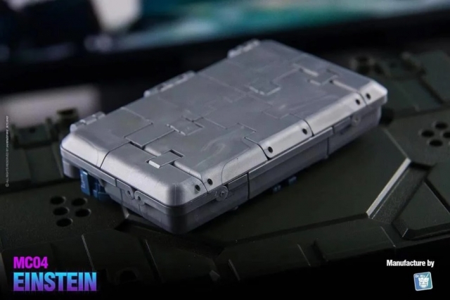 MC-04 Einstein | Dr Wu 3rd Party Transformers Figure | Toygeek