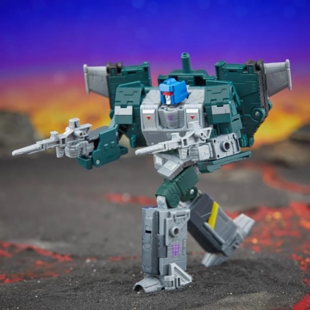 Overcharge | Transformers Legacy Figure by Hasbro | Toygeek