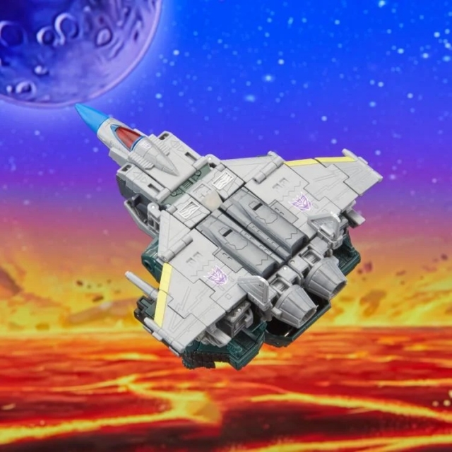 Overcharge | Transformers Legacy Figure by Hasbro | Toygeek