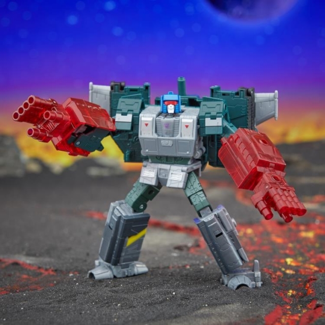 Overcharge | Transformers Legacy Figure by Hasbro | Toygeek