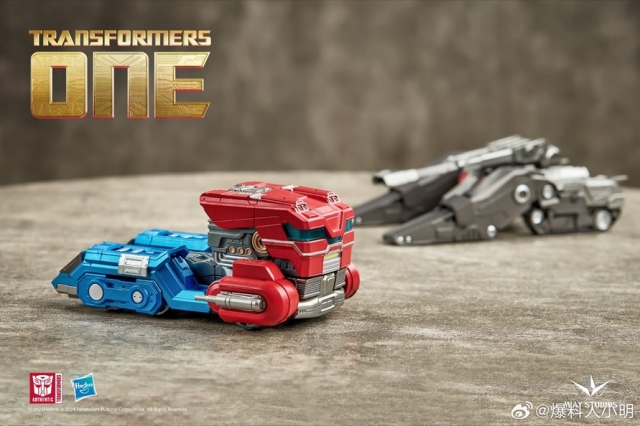 Optimus Prime Truck Mode Statue | Transformers: One | Way Studios