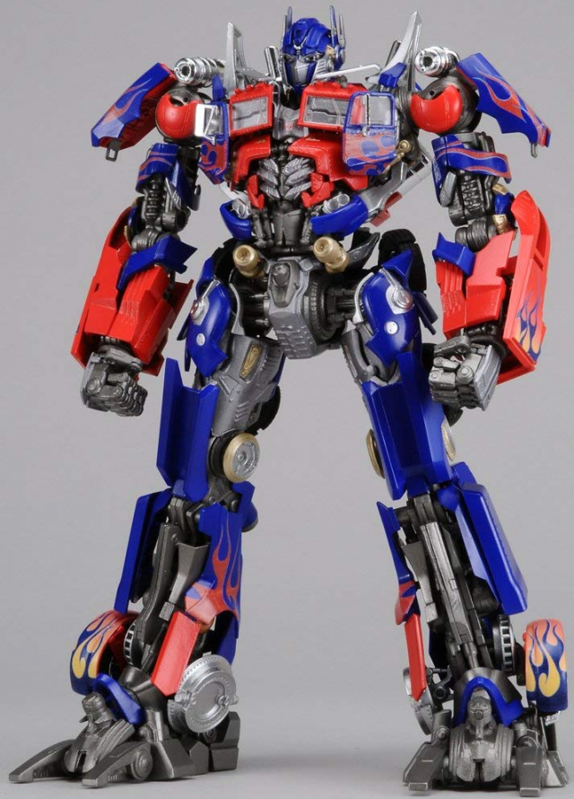 DMK-01 Optimus Prime | Dark of the Moon Transformers Figure | Toygeek